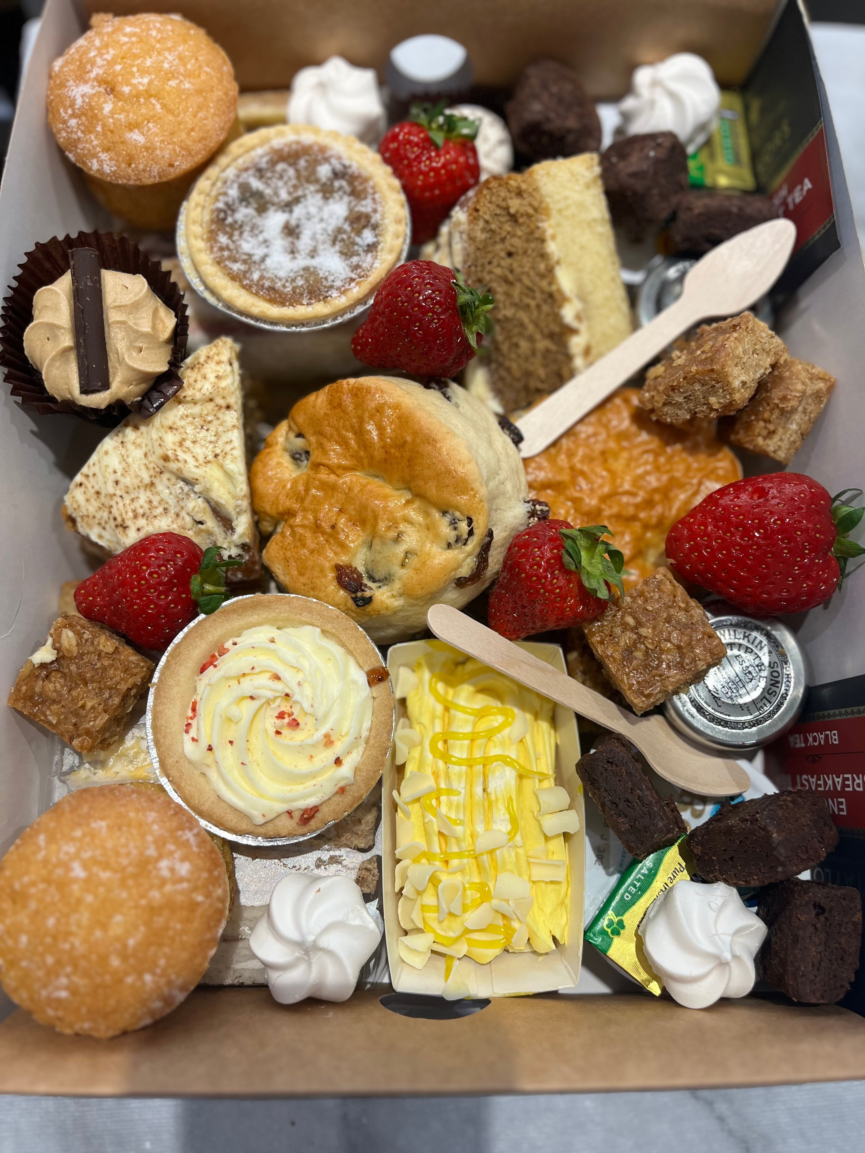Sweet Mix Afternoon Tea | The Afternoon Tea Box Company